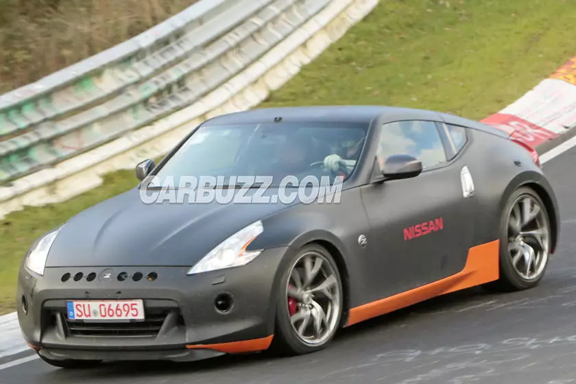 Nissan 370Z լրտեսական կրակոցներ