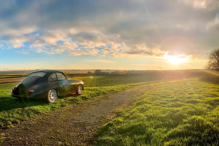 Porsche 356-ը վերաիմաստավորվել է որպես ցնցող ռետրո էլեկտրական սպորտային մեքենա 30884_6