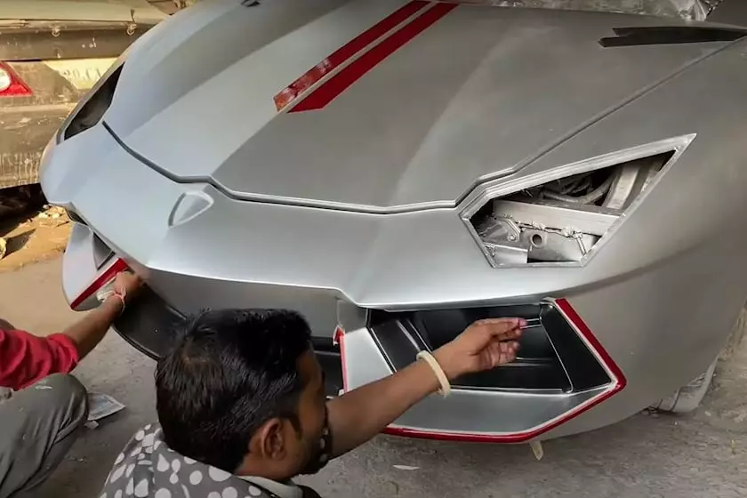 Honda Civic Transforms menyang Lamborghini Aventador 31146_4