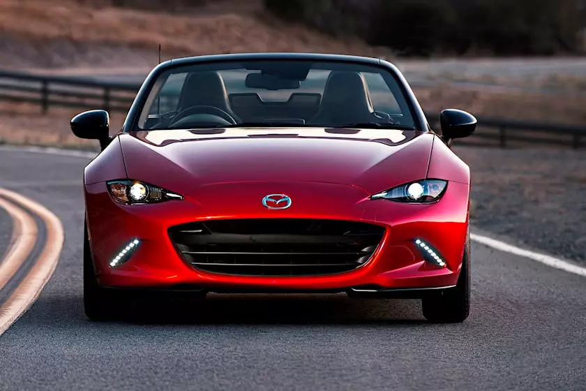 2016-2021 Mazda MX-5 Miata урдаас харах