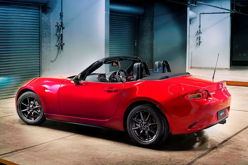 2016-2022-يىللىرى مازدا MX-5 Miata ئارقا بۇلۇڭ كۆرۈنۈشى