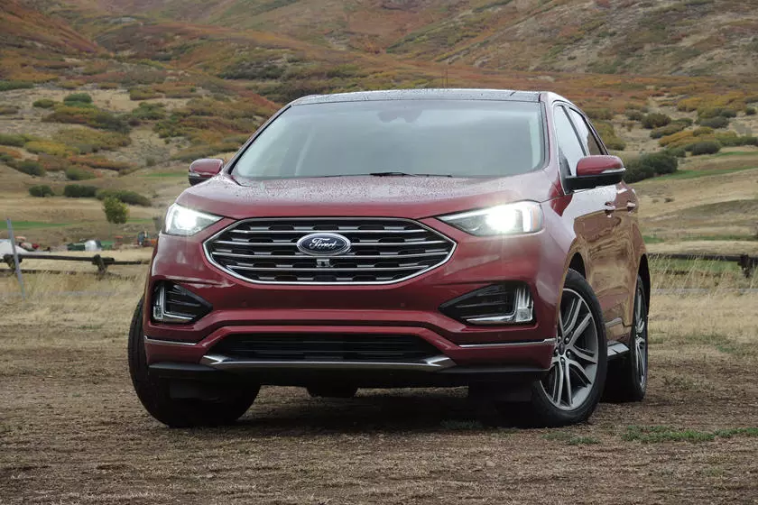 2019-2020 „Ford Edge“ vaizdas iš priekio kampu