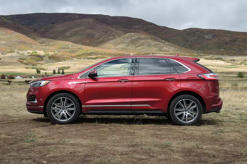 2019-2020 Ford Edge vaizdas iš šono