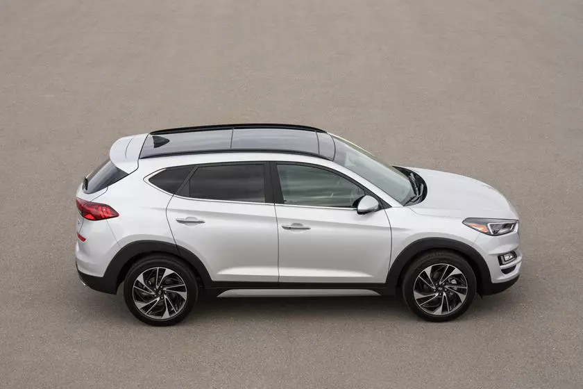 Pandangan Sebelah Kanan Hyundai Tucson 2019-2020