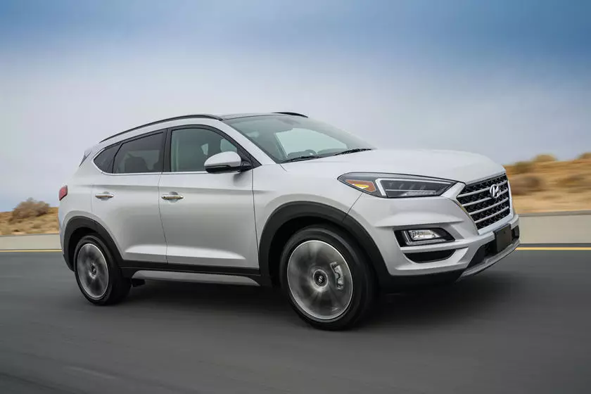 2019-2020 Hyundai Tucson Front View Driving