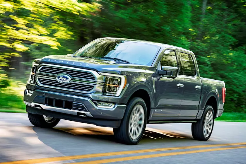 2021-2022 Ford F-150 Front View Driving