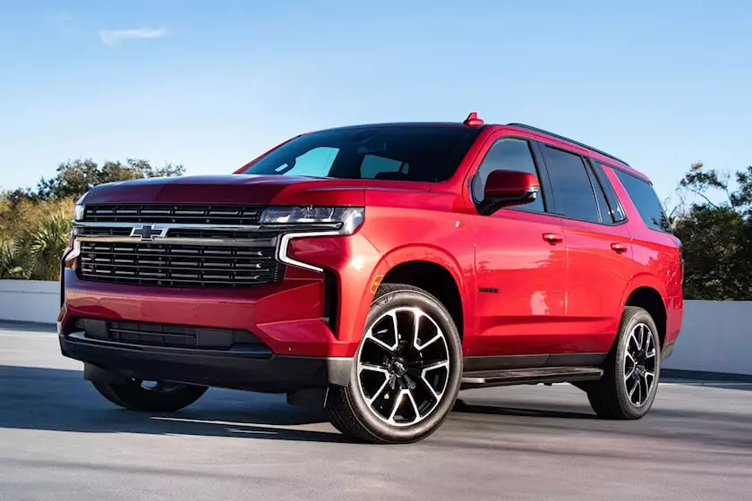 2021-2022 Chevrolet Tahoe Front Angle View