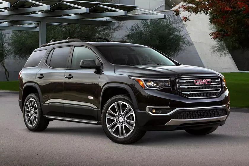 2017-2019 GMC Acadia Etukulmanäkymä