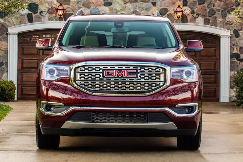 2017-2019 GMC Acadia edestä