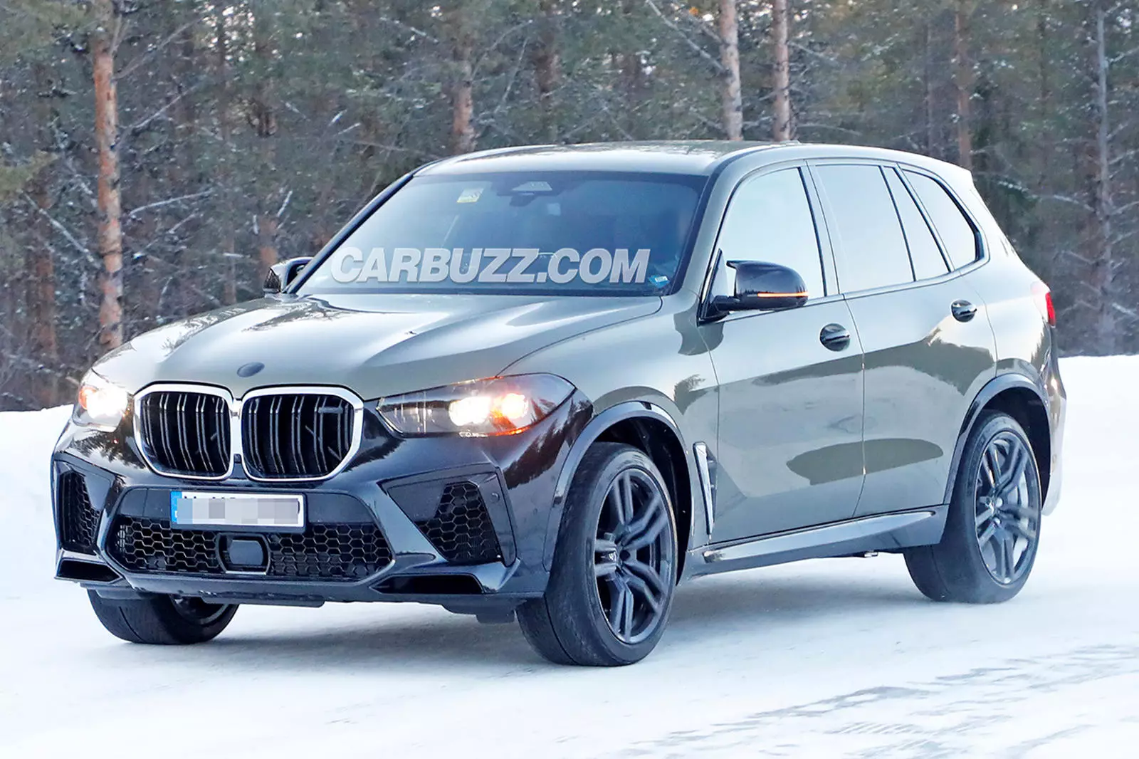 O le BMW X5 M fou o loʻo maua ni suiga tetele i totonu