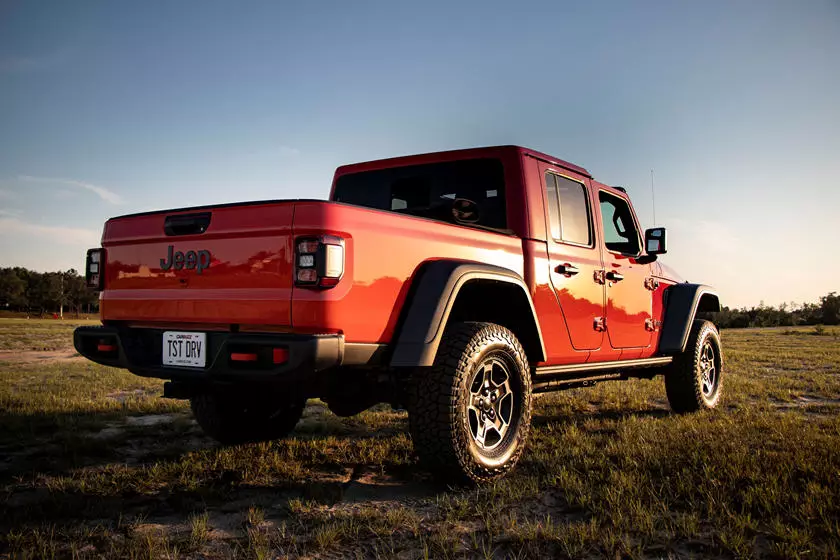 2020-2021 Jeep Gladiator sjónarhorn að aftan