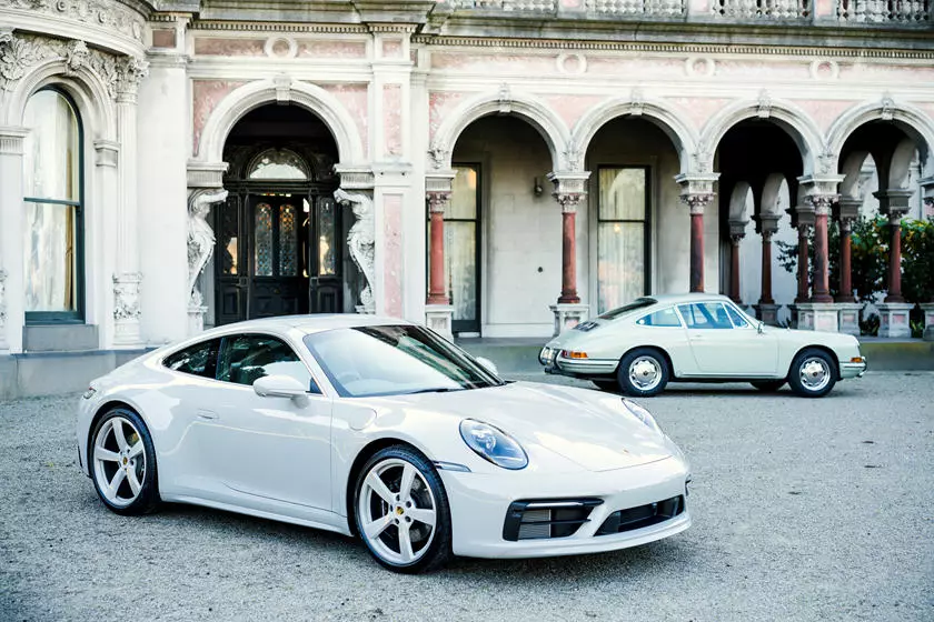 Porsche celebrează primul 911 vândut în Australia cu o ediție specială 31690_10