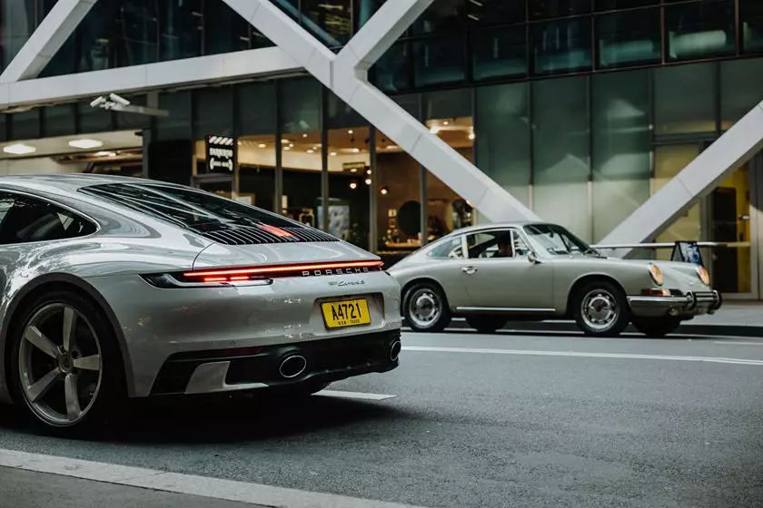 Porsche svin pirmo 911. gadi, kas Austrālijā pārdots ar īpašo izdevumu 31690_4