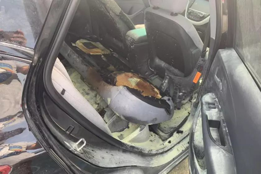 Eigenaar Chevy Bolt negeerde waarschuwingen en brandde bijna huis af 31706_6