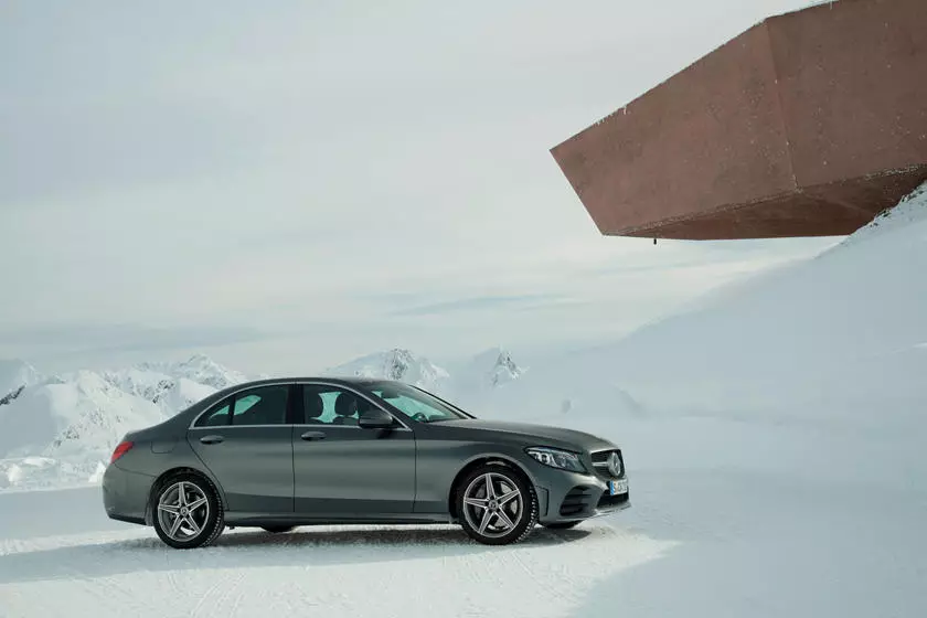 2019-2020 Mercedes-Benz C-Class Седан каптал көрүнүш