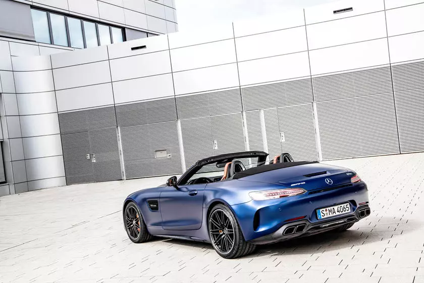 2020 መርሴዲስ ቤንዝ AMG GT Roadster ክፍት ከላይ