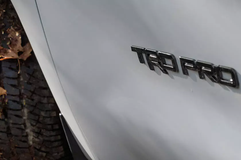 2020 Toyota Tacoma TRD Pro kommer till en premium 31760_7