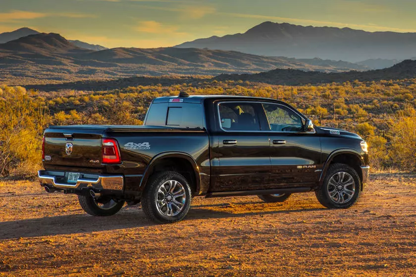 2021 Ram 1500 Laramie Longhorn атрымлівае новае імя 31811_2