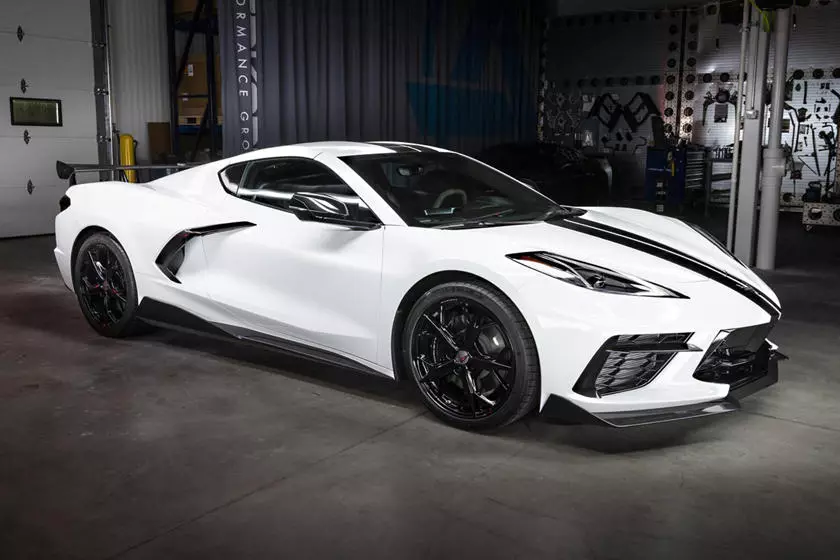 Chevy เปิดตัวสามสีใหม่สำหรับ Corvette ปี 2022 31941_8