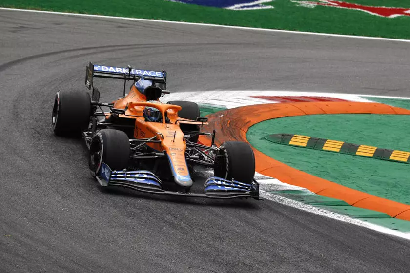 McLaren Menangkan Grand Prix Pertama Sejak 2012 31951_2