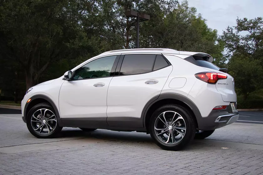 2020 Buick Encore GX:ssä on uskomattomia teknisiä ominaisuuksia 32070_20