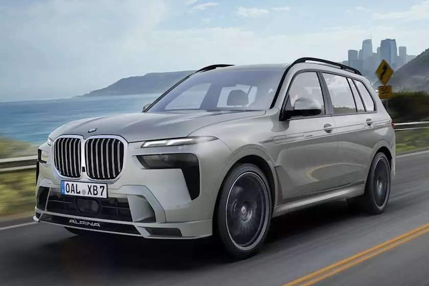 2023 Alpina XB7 ለሀብታሞች 613-HP Super-SUV ነው 322495_1