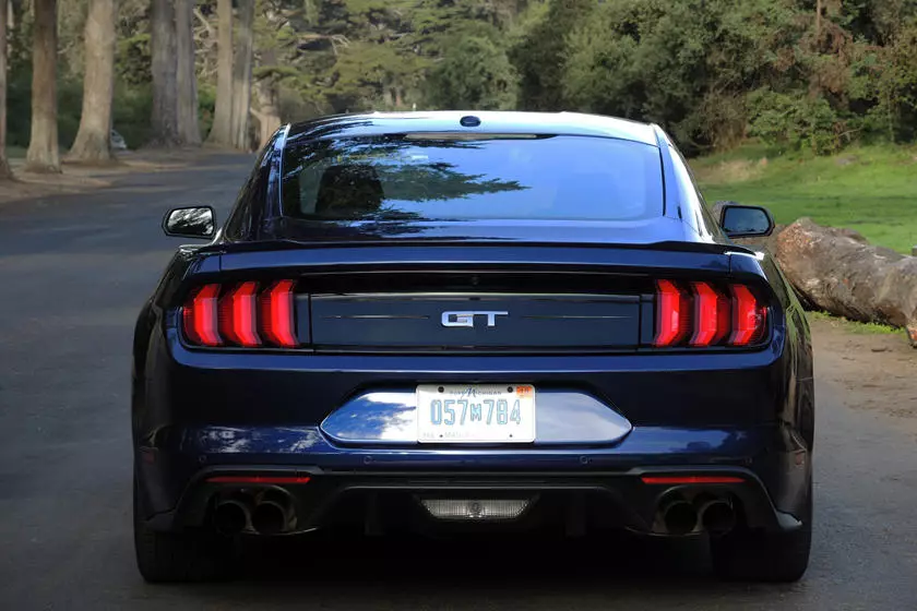 2018-2021 ፎርድ Mustang GT Coupe የኋላ እይታ