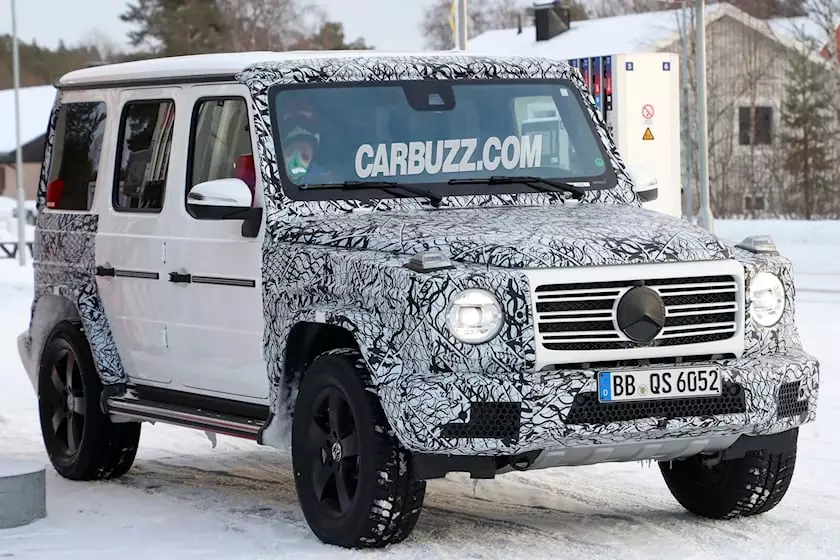 Mercedes-Benz G-Class распрададзены да 2024 года 32437_9