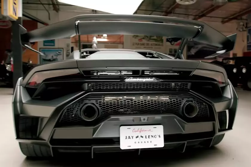 Jay Leno fa i conti con la Huracan più hardcore di Lamborghini 3259_3