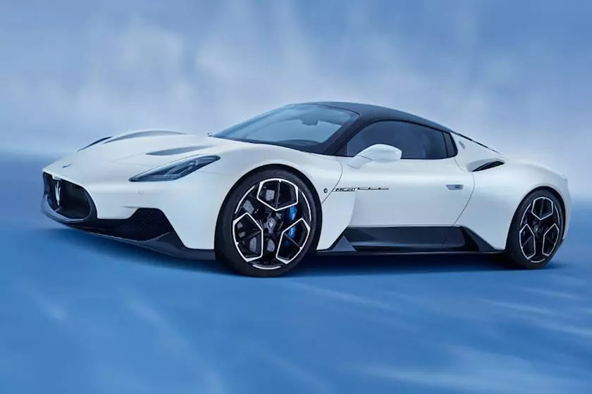 2022 Maserati MC20 সামনের কোণ দৃশ্য