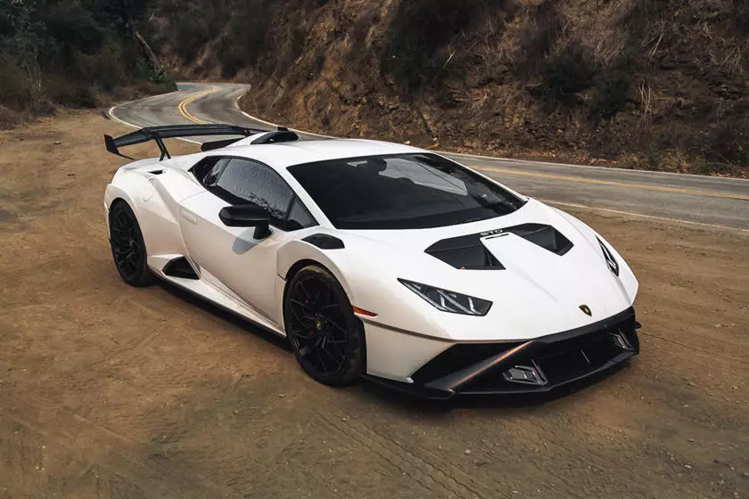 Kako je Lamborghini Huracan STO naredil za cestni dirkalnik 3266_1