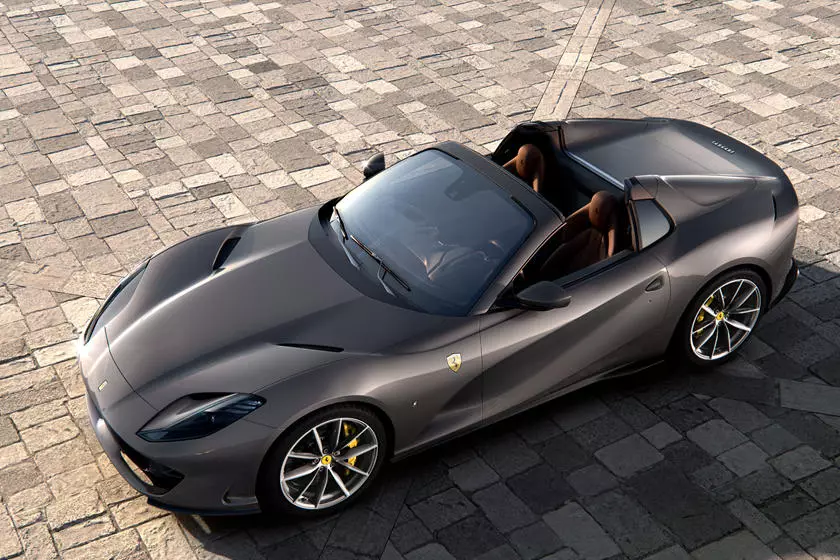 2020. gada Ferrari 812 GTS skats no augšas