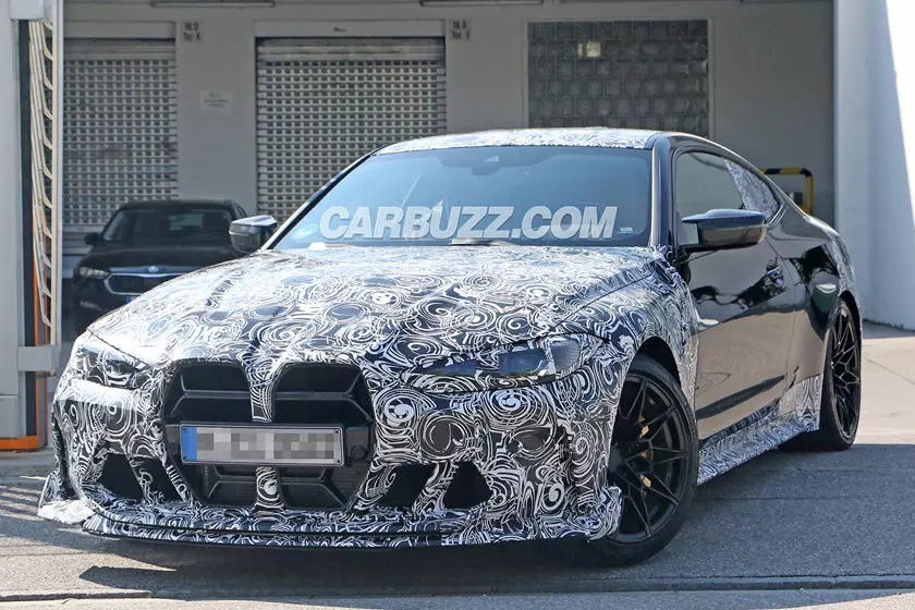 Η BMW M4 CSL παρουσιάζει τη νέα μάσκα 32759_3