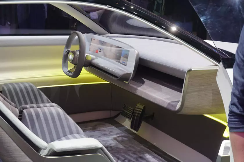 Hyundai 45 Concept's Lounge-like Interior සමඟ ආදරයෙන් බැඳෙන්න 32768_10