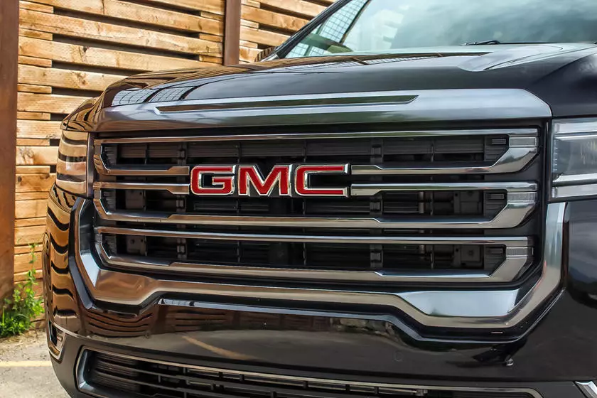 Предстои нов триредов кросоувър на GMC 32821_4