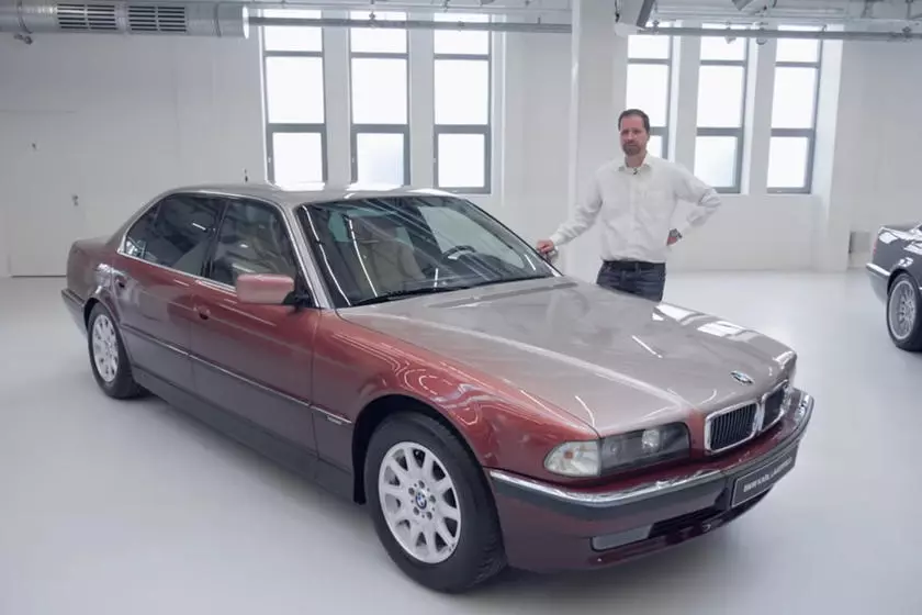 BMW Classic E38 750iL-ро шарҳ медиҳад 32909_5