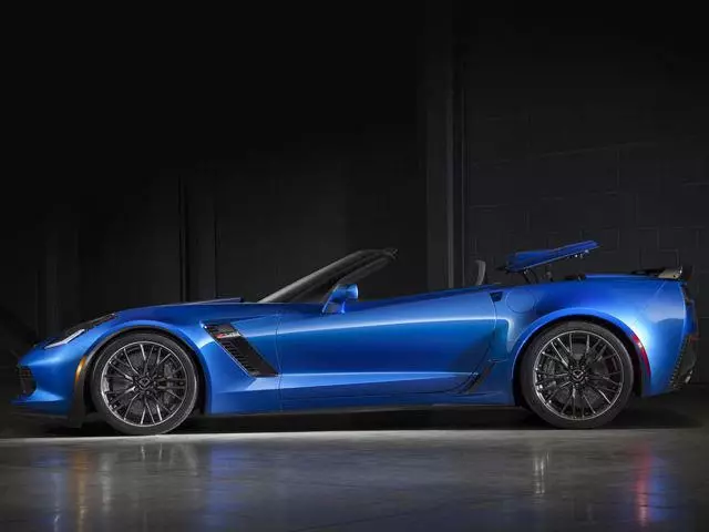 Corvette Z06 Convertible-ийг Нью Йорк дахь дебютийн өмнө танилцууллаа 33039_7