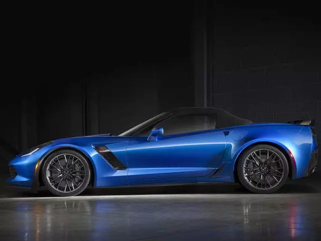 Corvette Z06 Convertible претставена пред дебито во Њујорк 33039_9