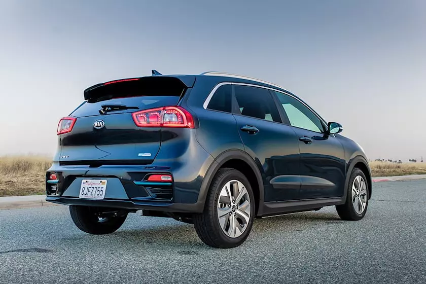 2019-2022 Kia Niro EV Заден ъгъл