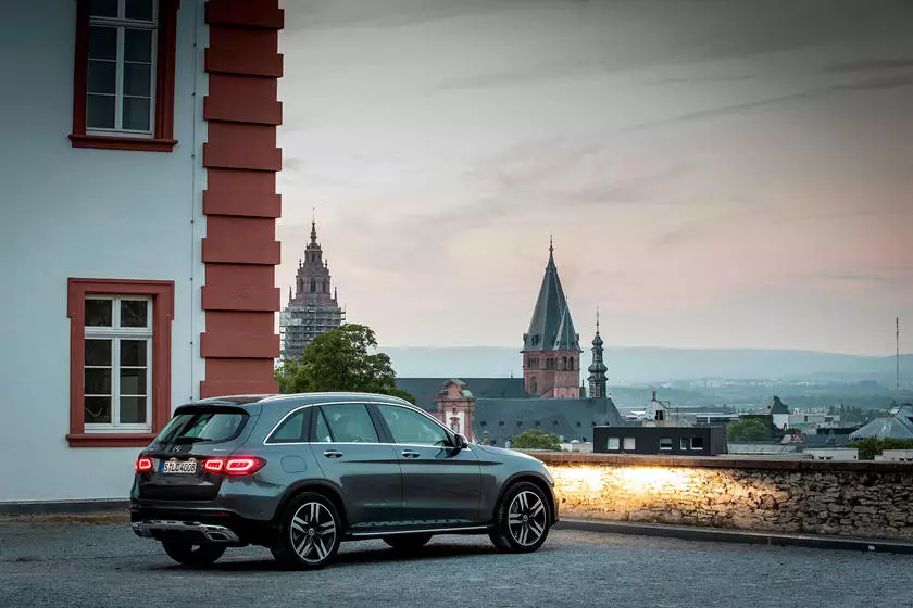 2020 Mercedes-Benz GLC-Kirasi Rear Angle View