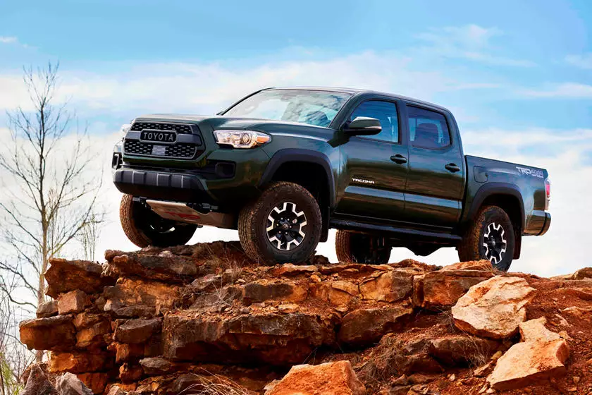 Toyota Tacoma stígur upp með nýjum TRD lyftibúnaði 3325_1