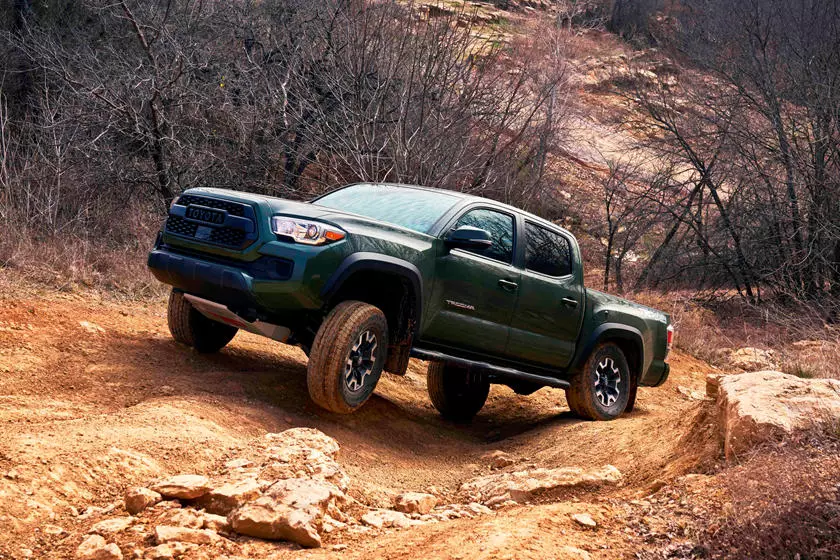 Toyota Tacoma wprowadza nowy zestaw do podnoszenia TRD 3325_9