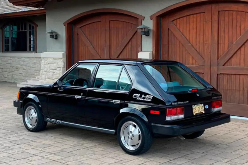 Apenas Carroll Shelby poderia fazer um Dodge Omni tão legal 3337_3