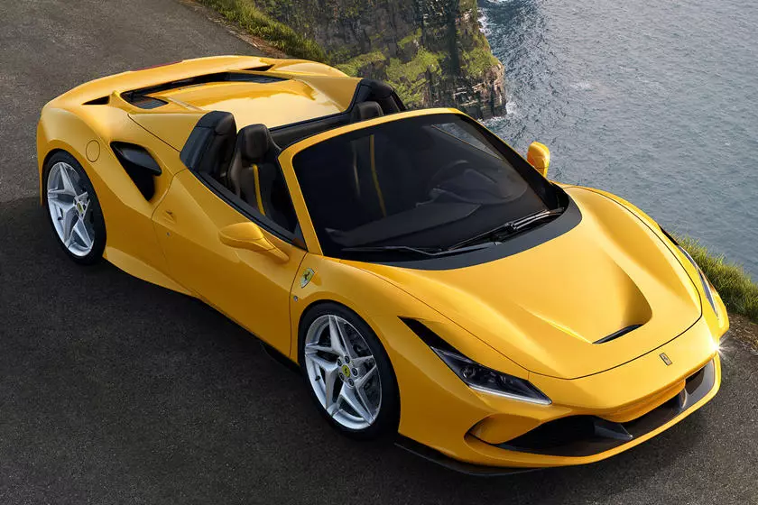 Ovo je potpuno novi Ferrari F8 Spider 33399_3