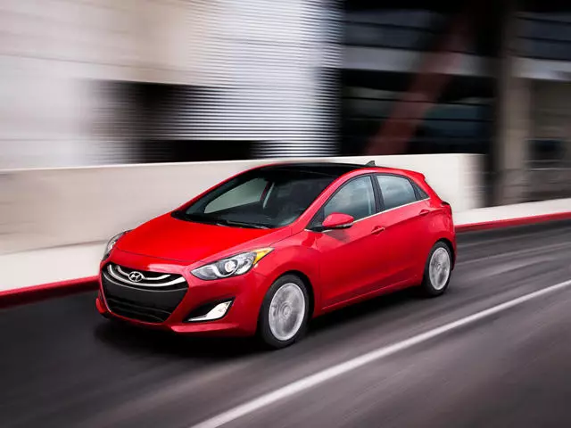 2013 Hyundai Elantra GT frumsýnd í Chicago 33438_1