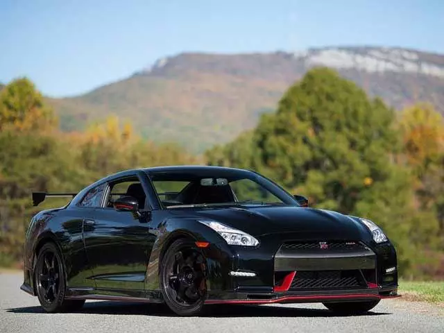 Nismo Akileta Mbio za Nissan GT-R Le Mans huko Chicago Pamoja na Dhana ya Siri 33493_6