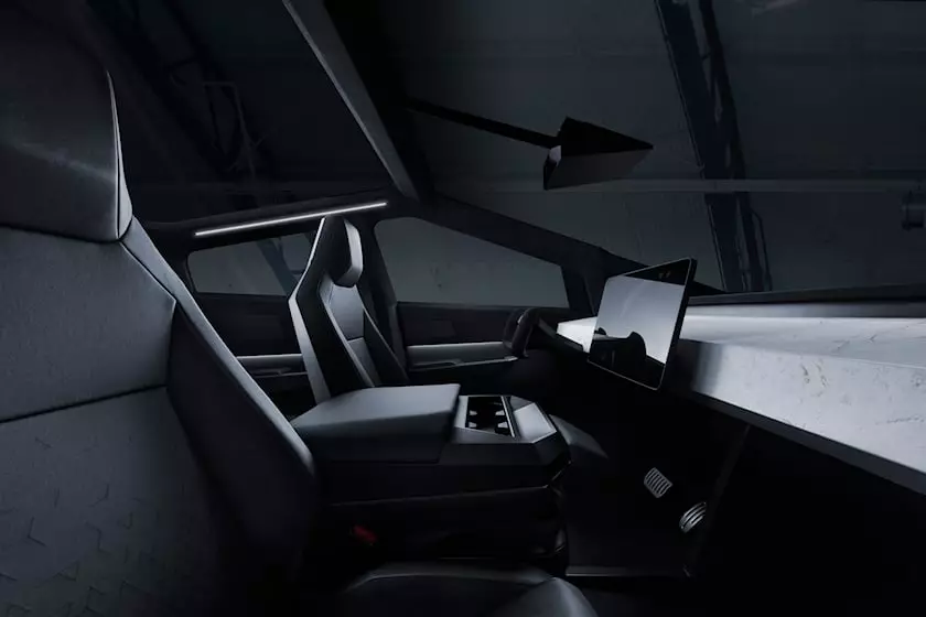 2022 Tesla Cybertruck Central Console