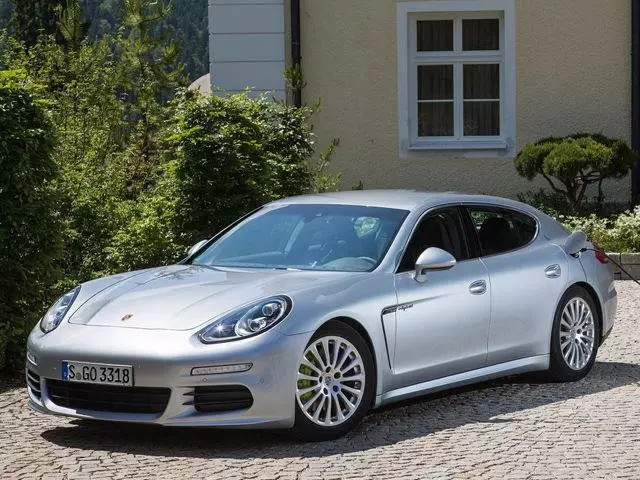 Рәсми рәвештә машиналарны кешеләргә караганда акыллырак итәчәк Porsche нәрсә тиз үсә? 33632_2