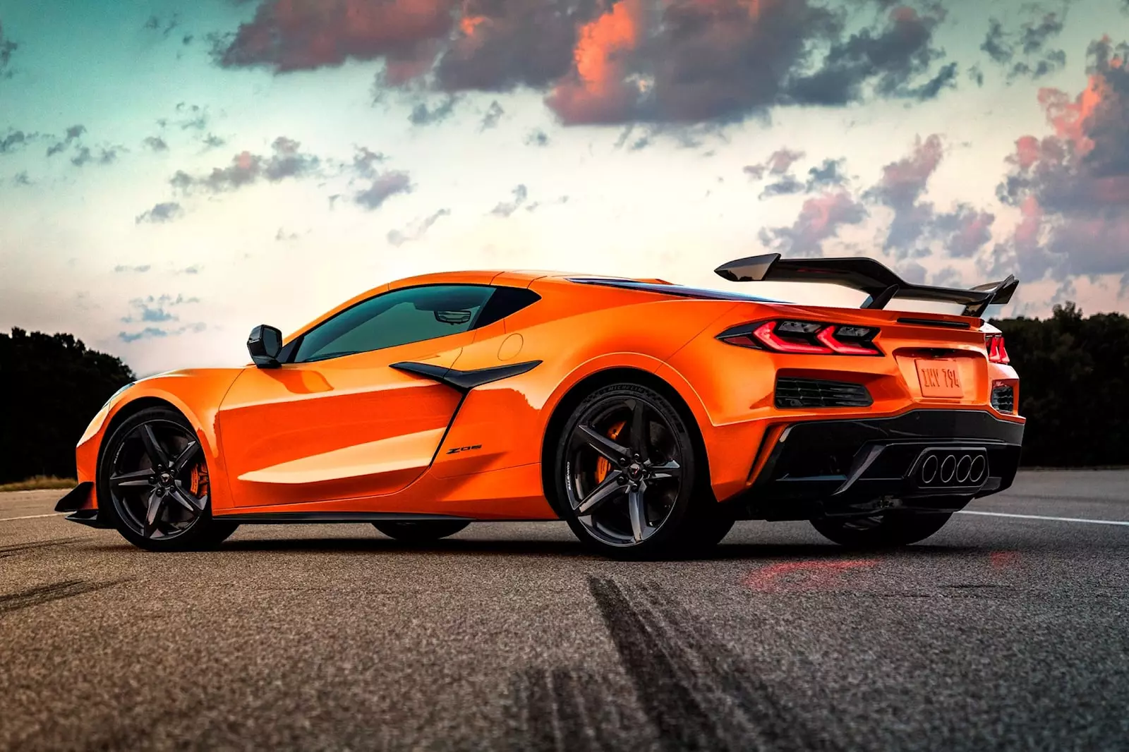 A Chevrolet kihúzza a csatlakozót a Corvette Z06-on