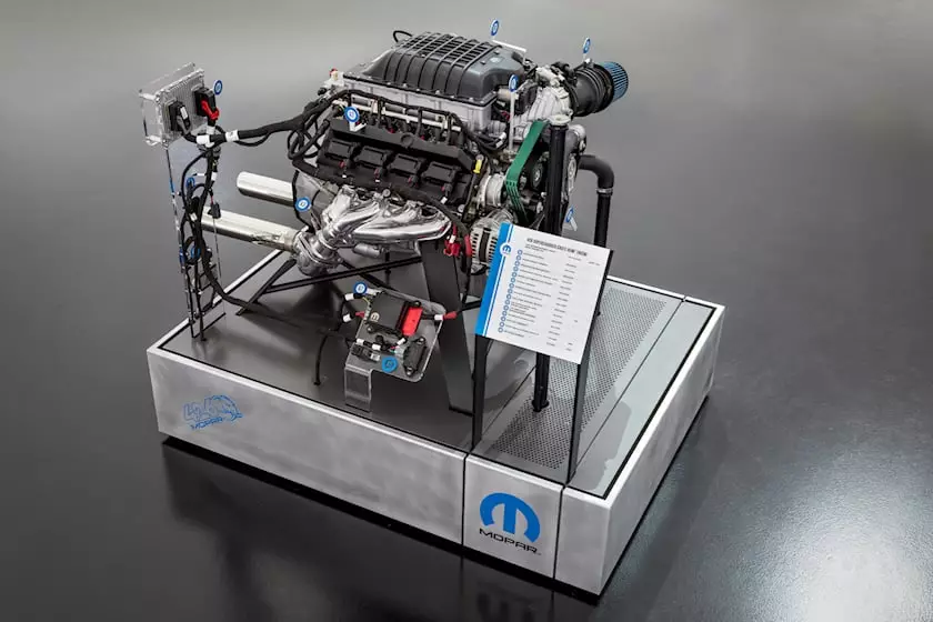 Onye isi: Dodge ji 800-HP Hydrogen-Powered 'Hydra' dochie Hellcat 3367_7